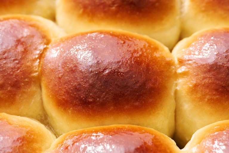 Homemade Hawaiian Rolls - Handle the Heat