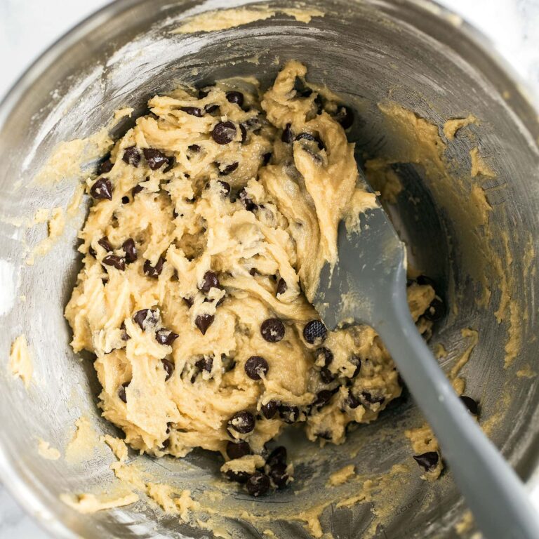 The #1 Reason Why You Should Chill Your Cookie Dough - Handle the Heat