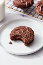 Homemade Fudge Rounds - Handle the Heat