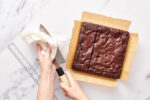 How to Cut Brownies Cleanly in 5 Steps - Handle the Heat