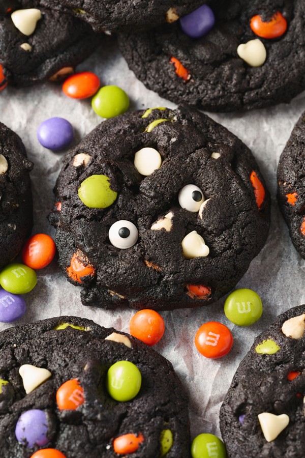 Spooky Halloween Cookies Recipe - Handle the Heat