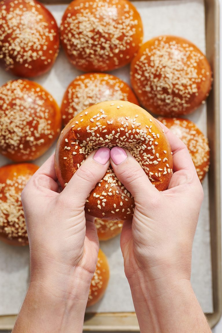 How to Make Burger Buns - Handle the Heat