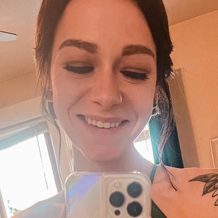 About Handle the Heat & Tessa Arias